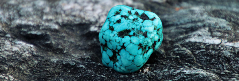 Présentation de la composition d’une pierre turquoise